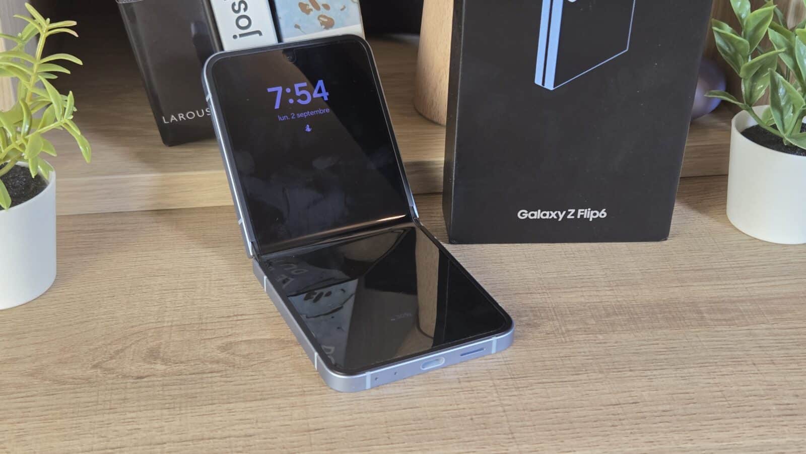 TEST - Samsung Galaxy Z Flip 6, il a enfin pris le pli – DroidSoft