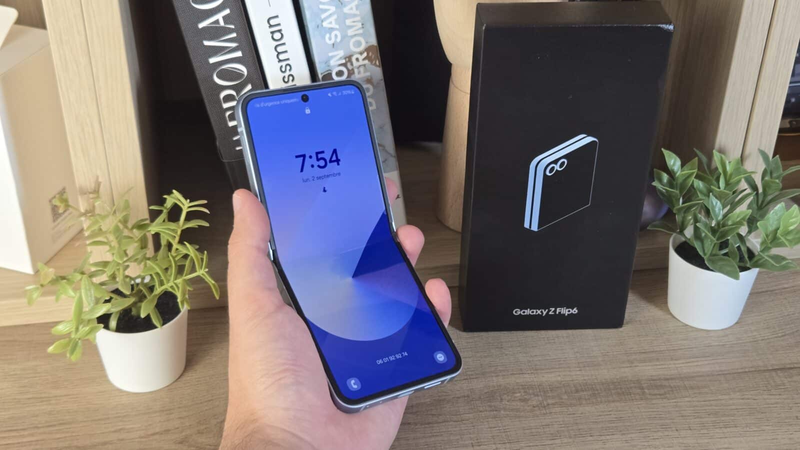 Galaxy Z Flip 6 : Patch Sécurité Mai 2025 Déployé ! – DroidSoft