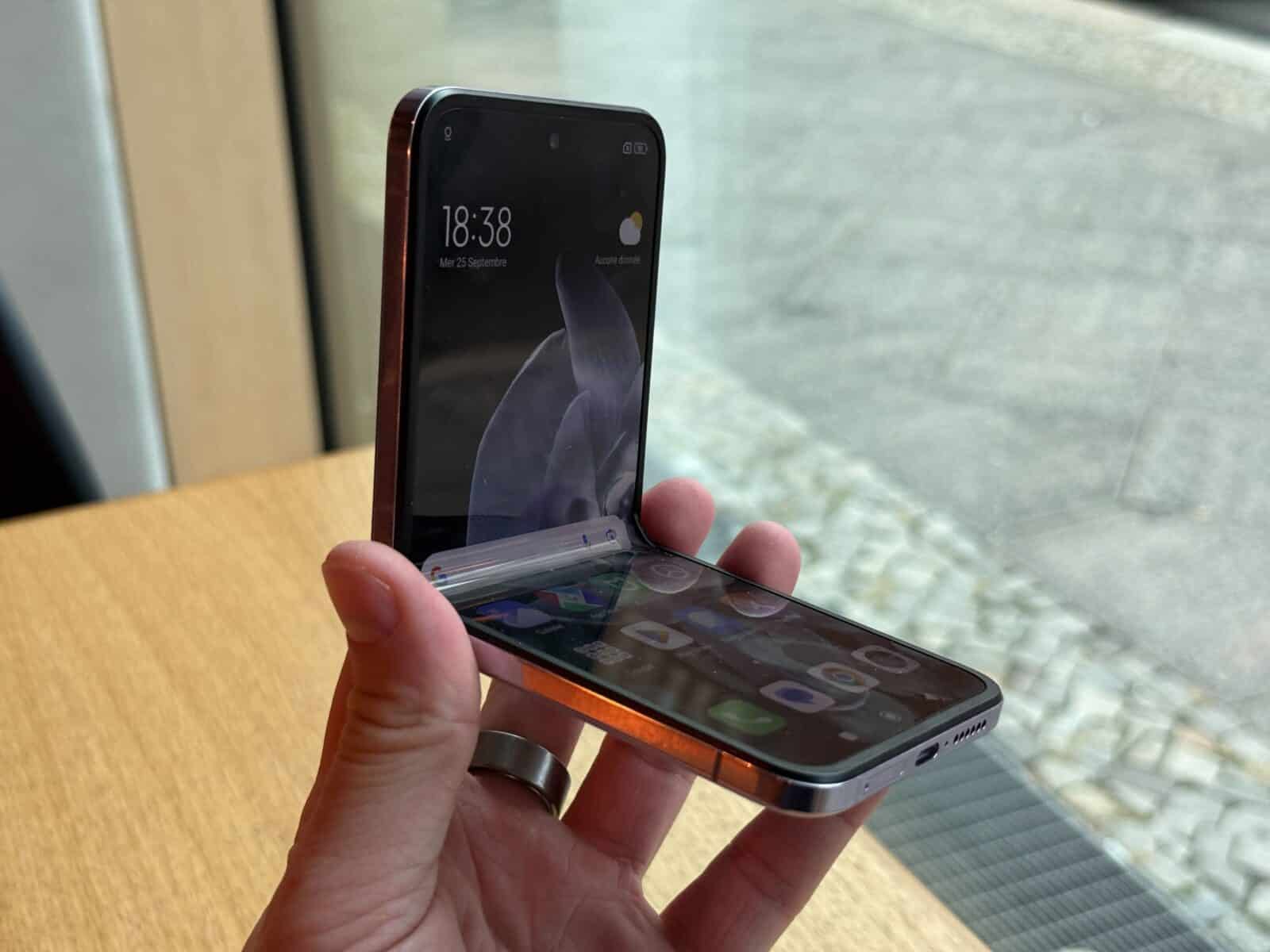 Xiaomi MIX Flip 2 : tout savoir sur le nouveau smartphone pliant ...
